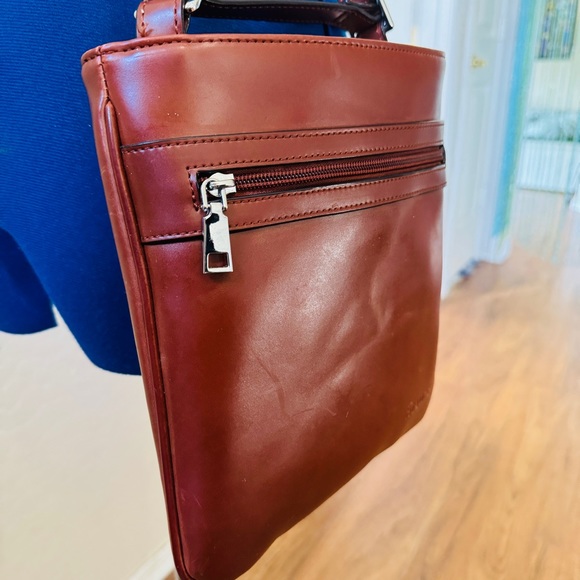 Stauer | Bags | Stauer Brooklyn Brown Leather Crossbody Bag | Poshmark